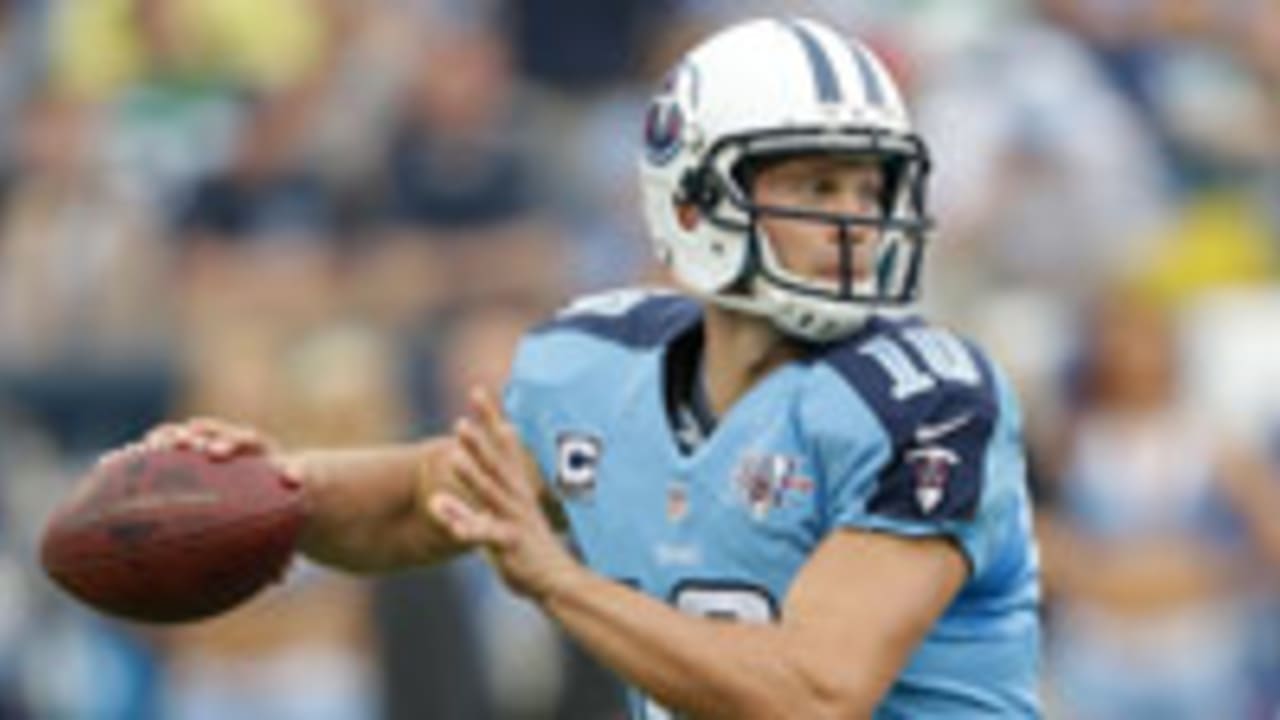Titans QB Jake Locker taken to hospital with hip injury