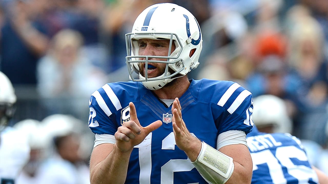 Andrew Luck throwing again in Thursday's practice