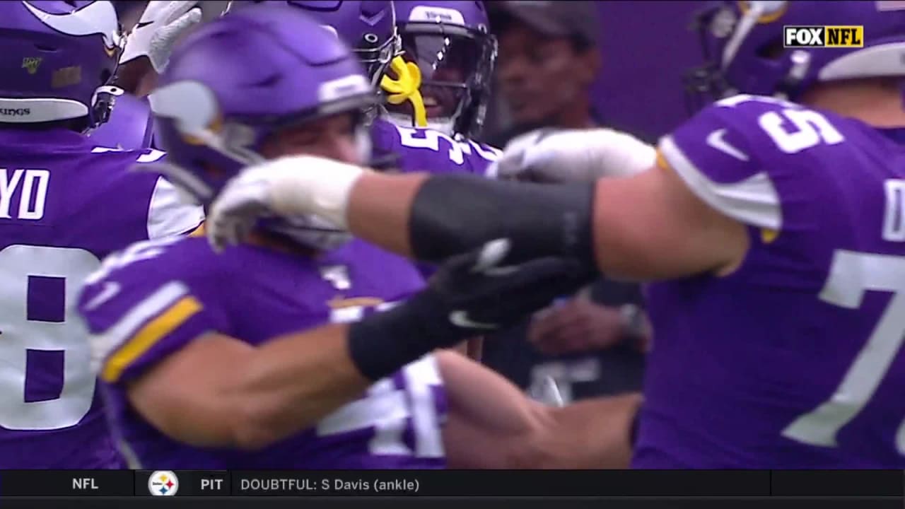 Eric Wilson delivers huge punt block for Vikings