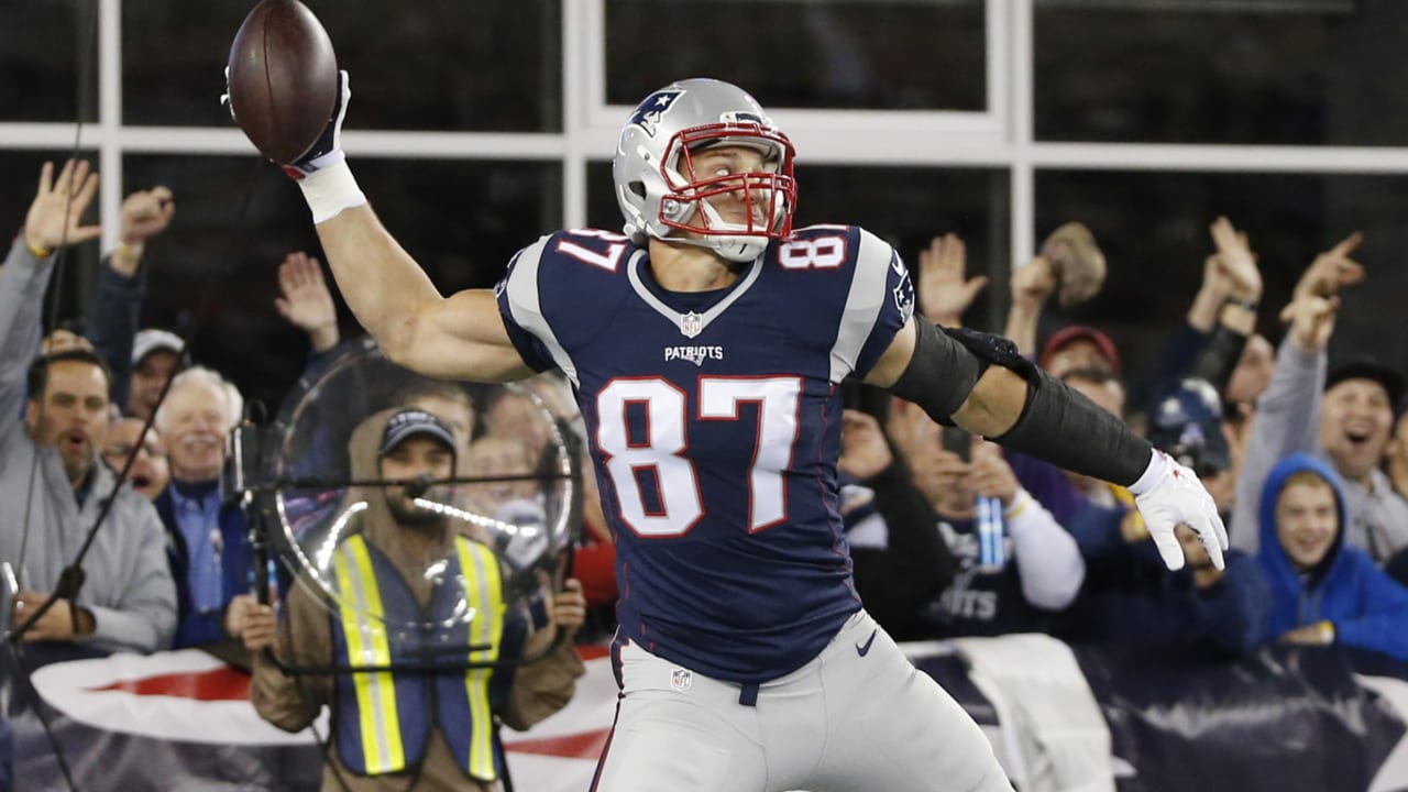 LaFell on Gronk: People don't want to tackle him