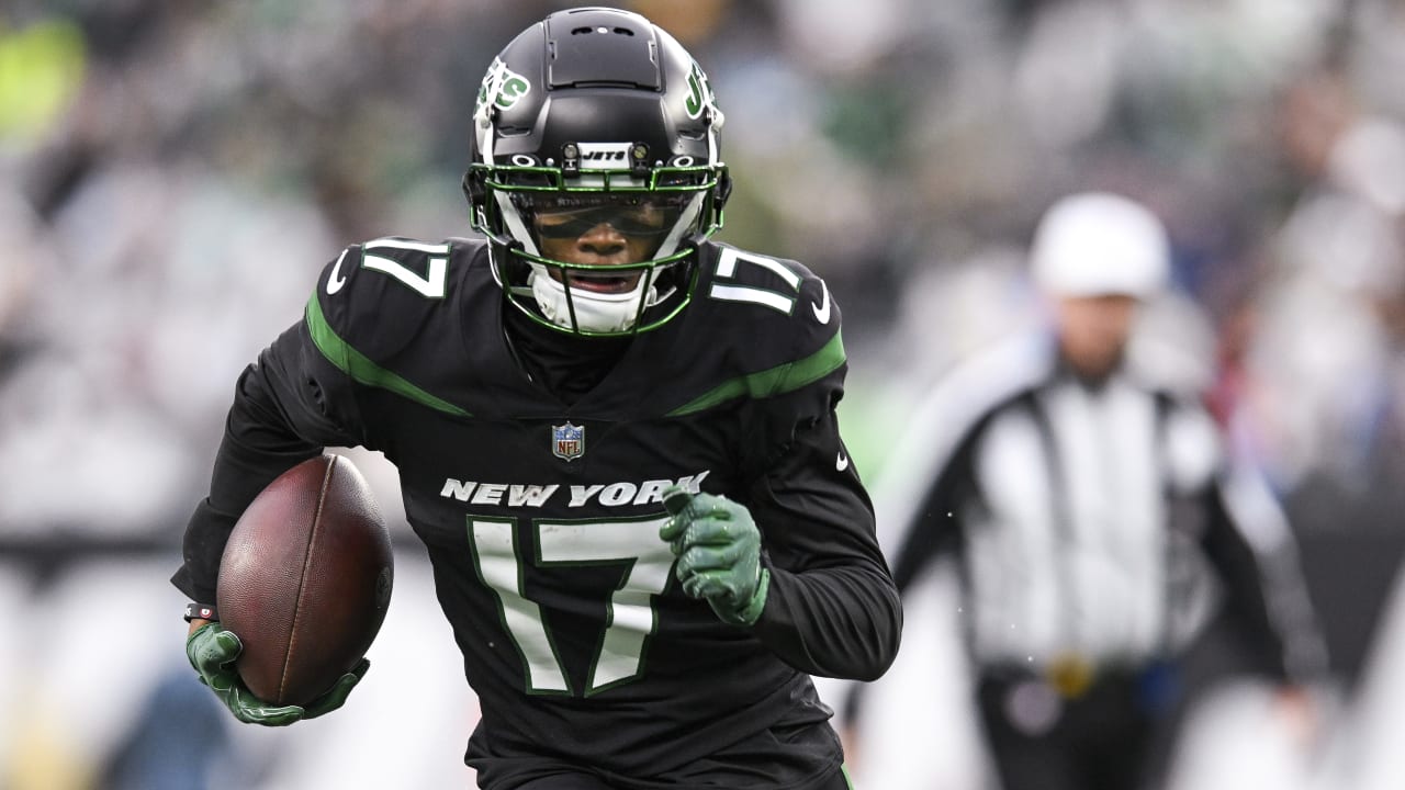 Do New York Jets have the right 'flight crew' for quarterback Aaron ...