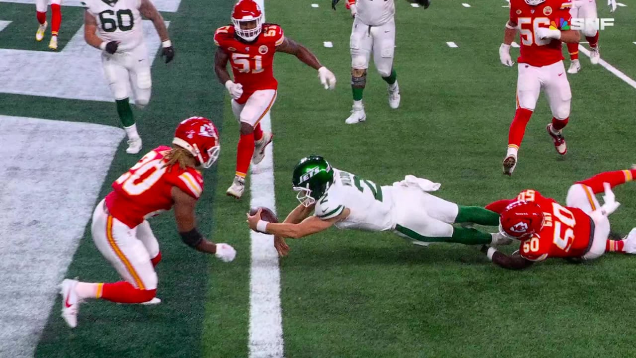 New York Jets quarterback Zach Wilson's diving two-point-conversion run ...