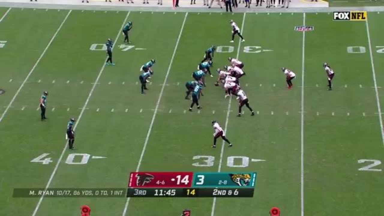 Atlanta Falcons fullback Keith Smith unleashes one of NFL's best stiff ...