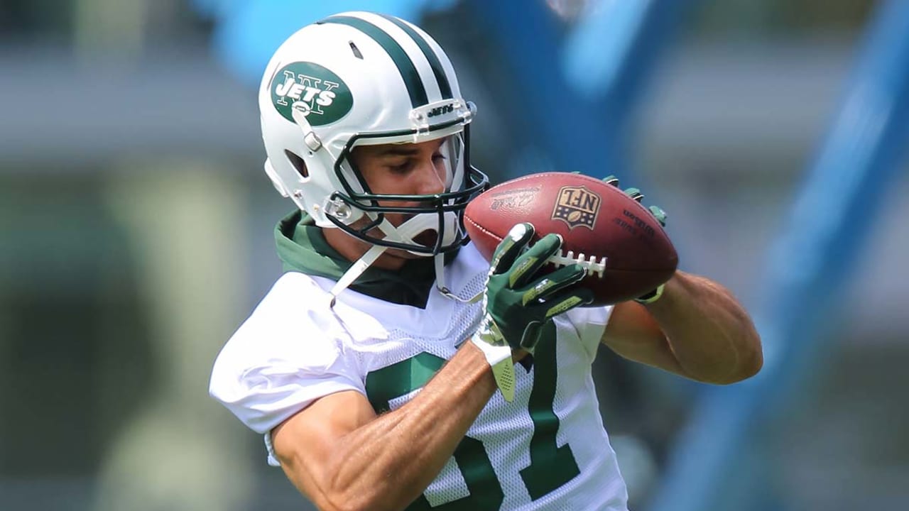 Eric Decker tired of Ryan Fitzpatrick contract situation