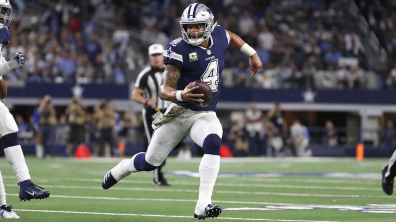 Zeke throws block for Dak to get to first-down marker