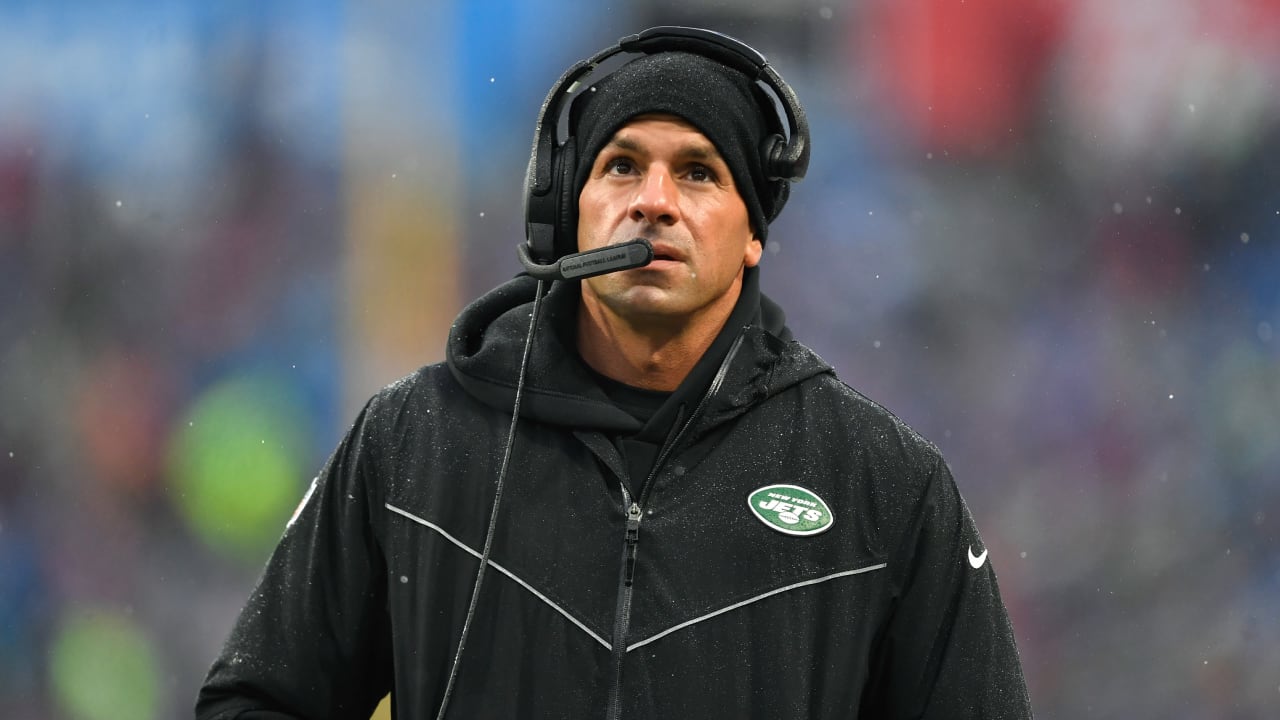 NFL Network's Scott Pioli reacts to New York Jets head coach Robert ...