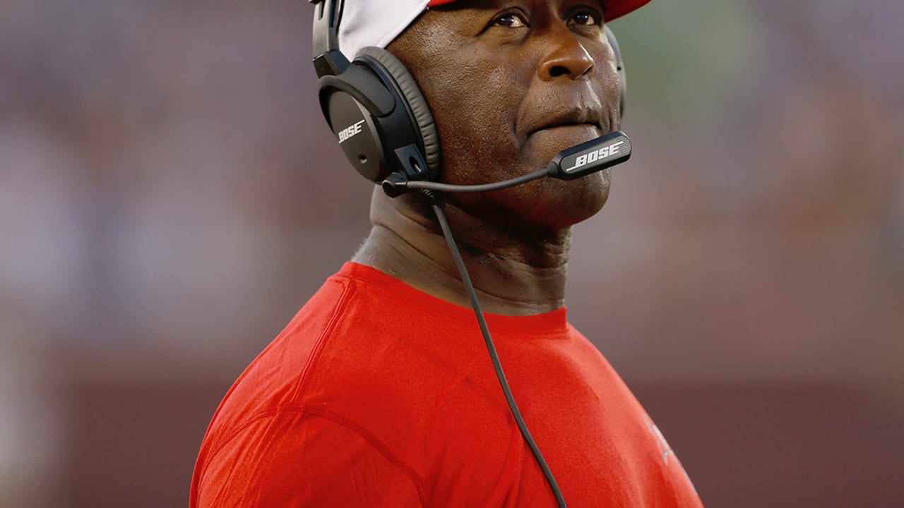Report: Lovie Smith to take over defensive play-calling