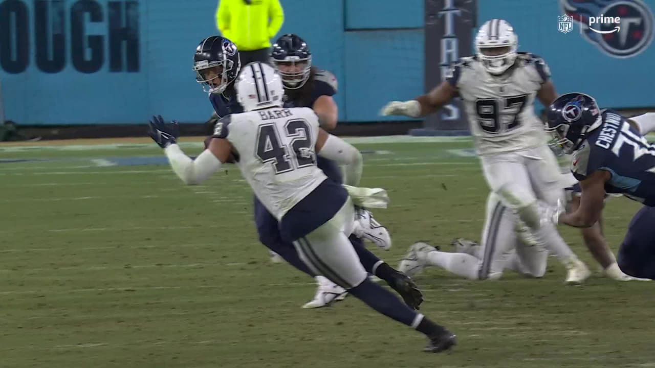 Dallas Cowboys cornerback Nahshon Wright climbs the ladder for INT on ...