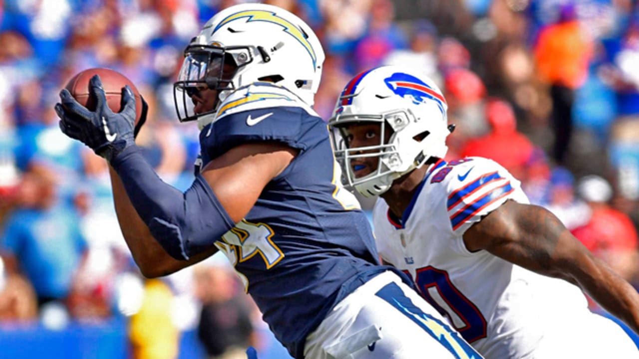 White's first NFL interception leads to 24-yard FG