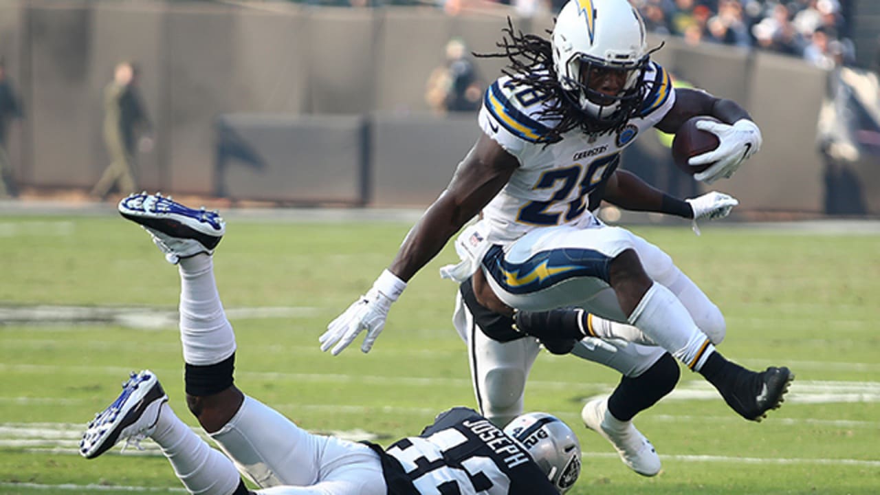 Gordon turns on jets for 66-yard TD catch and run