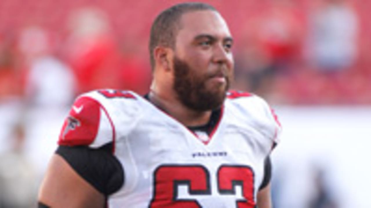 Atlanta Falcons release veteran guard Justin Blalock