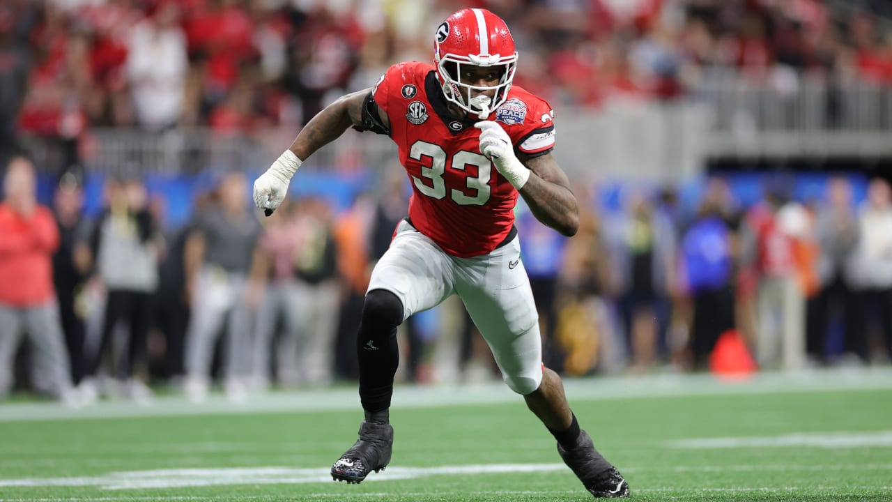 San Francisco 49ers select EDGE rusher Robert Beal Jr. with No. 173 ...