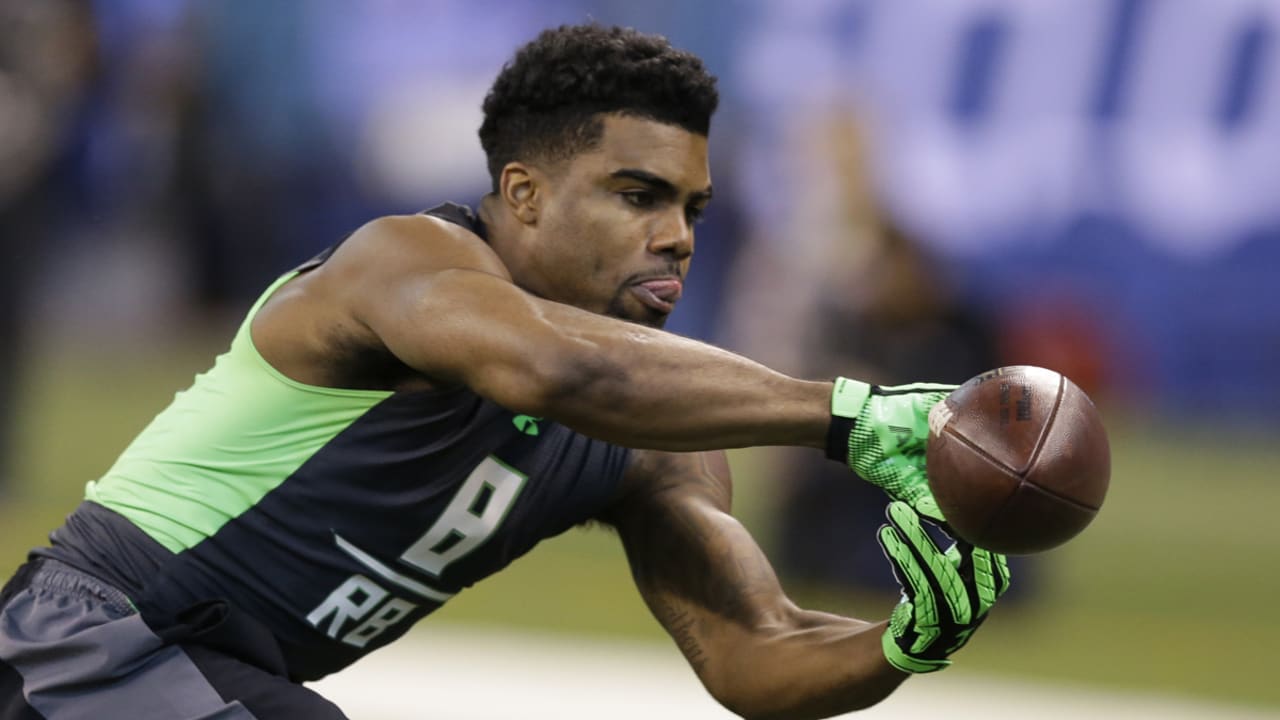 Elliott: Would be an 'honor' to run behind Cowboys' line