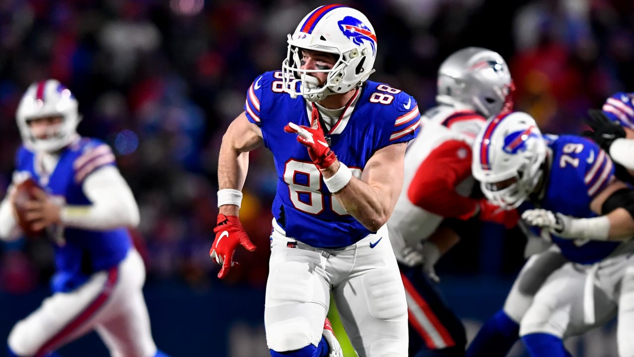 Buffalo Bills quarterback Josh Allen delivers 24-yard throw to tight ...