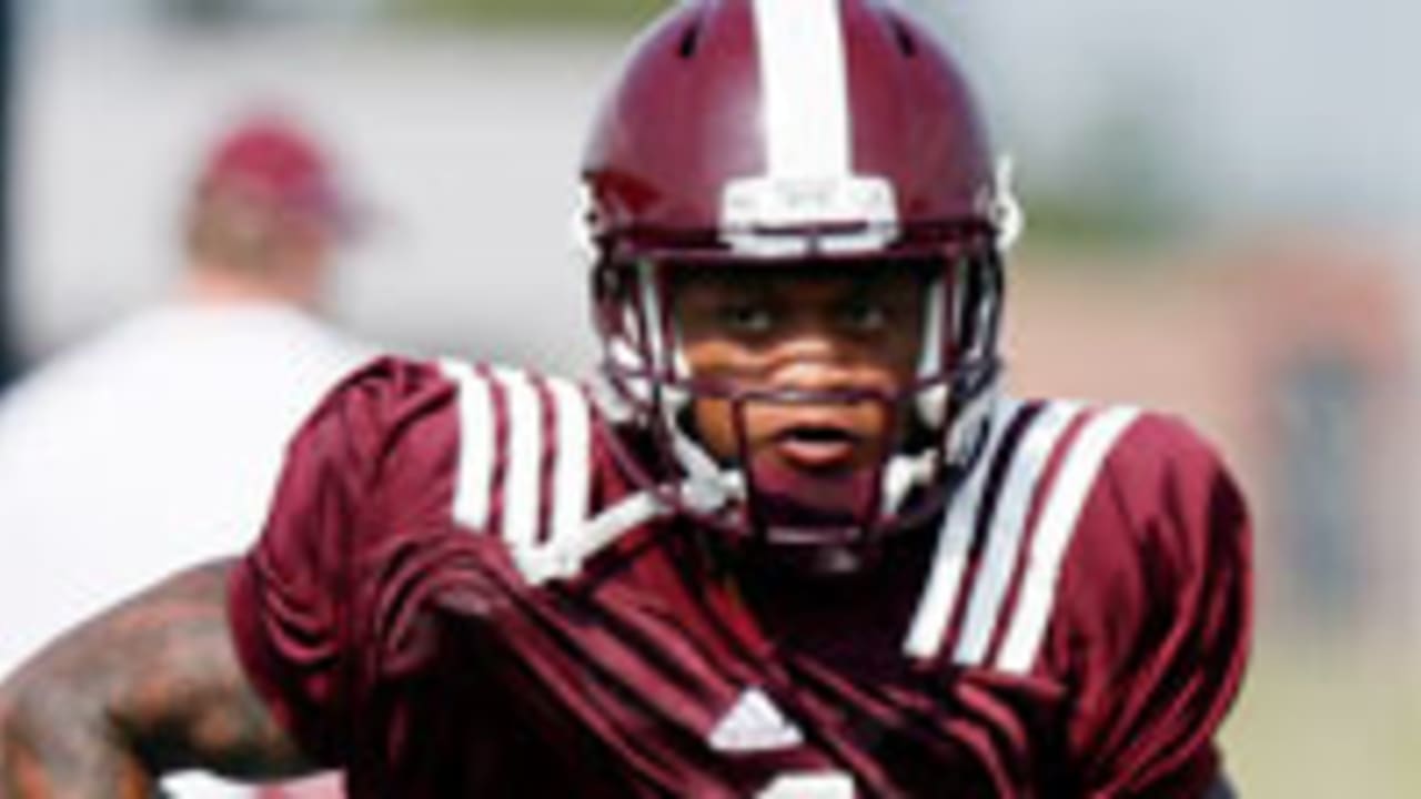 Jameon Lewis questionable to play after family tragedy