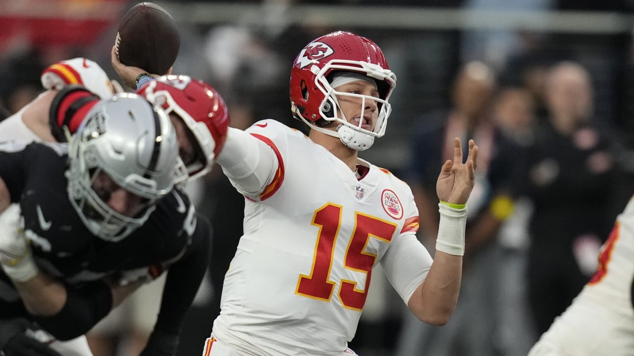 Can't Miss Play: Kansas City Chiefs quarterback Patrick Mahomes dials ...