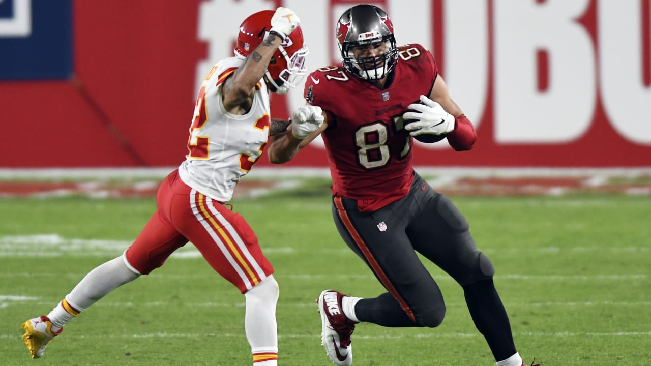 Busting Super Bowl LV narratives: Truth about Tom Brady, Patrick Mahomes, Rob Gronkowski and more