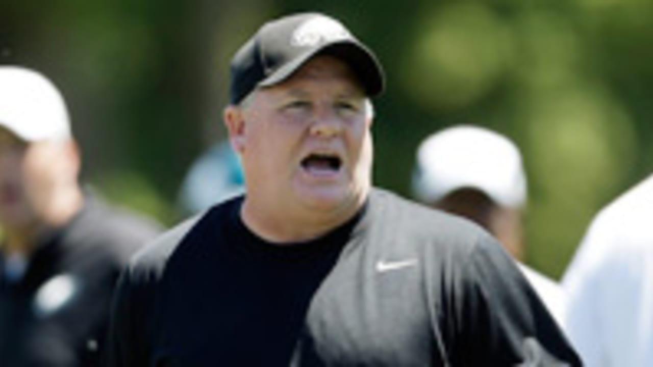 Chip Kelly tired of discussing Eagles' depth chart at QB