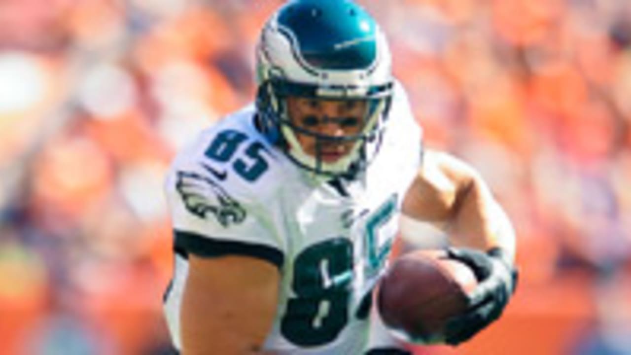 Denver Broncos, James Casey strike one-year deal