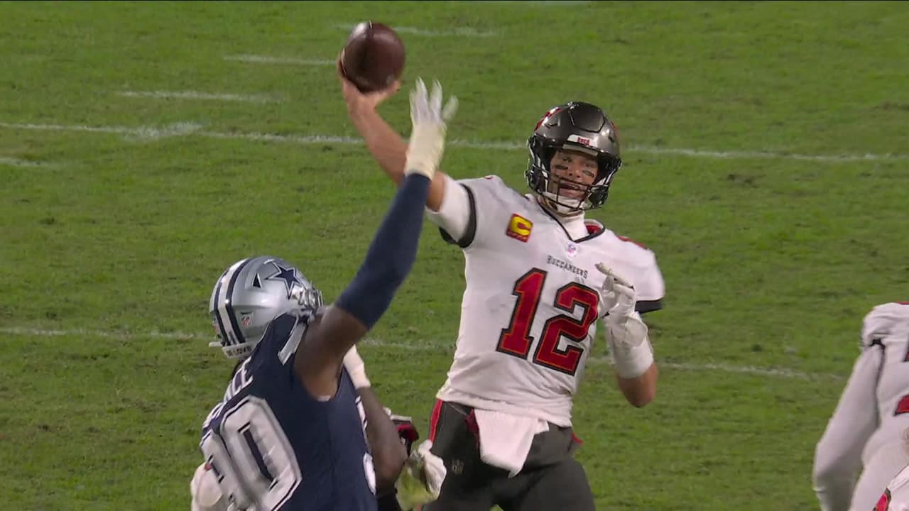 Tampa Bay Buccaneers quarterback Tom Brady's top plays | 2022 season