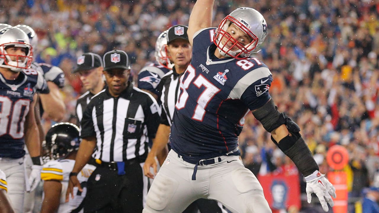 Colts deploying 'all hands on deck' to cover Gronk