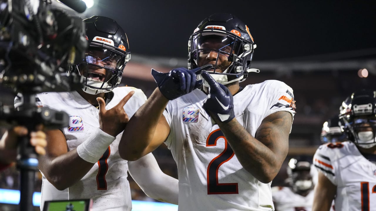 Can't-Miss Play: Chicago Bears wide receiver DJ Moore flips a switch for WR's THIRD TD on turbo ...