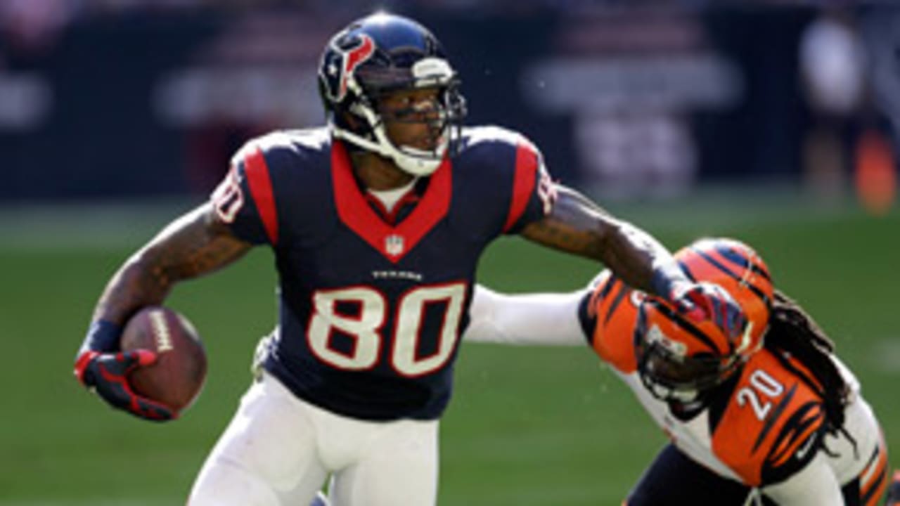 Houston Texans' Andre Johnson donates more than $16K in toys