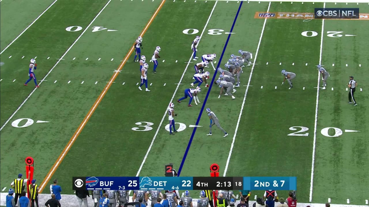 Detroit Lions running back D'Andre Swift turns potential TFL to 14-yard gain on catch and run