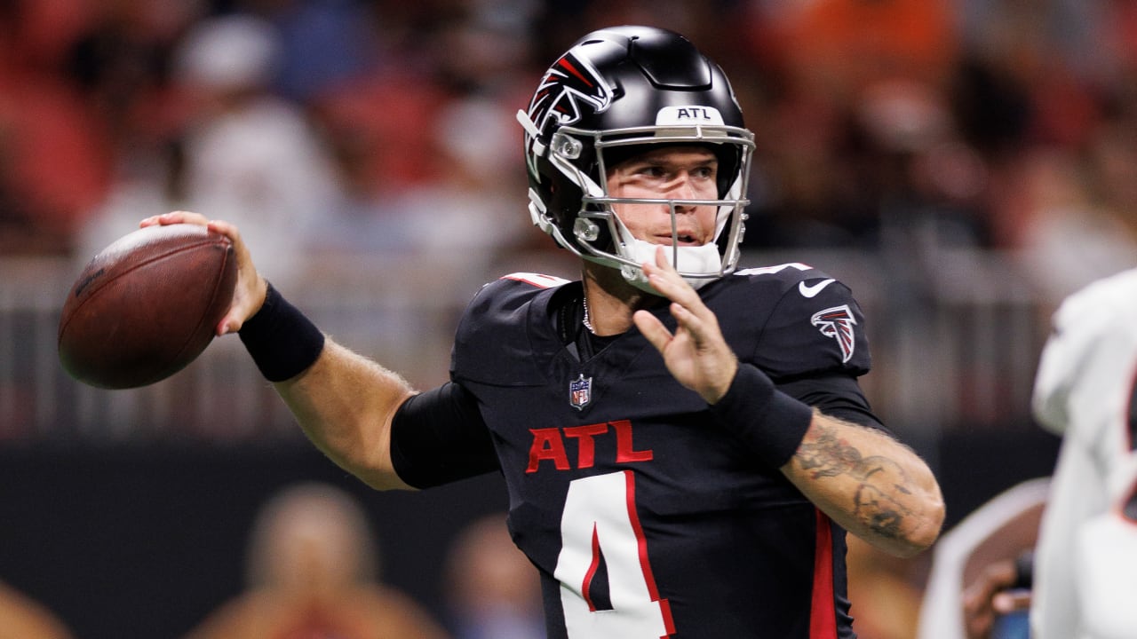 Atlanta Falcons quarterback Heinicke zips 21-yard fastball across ...
