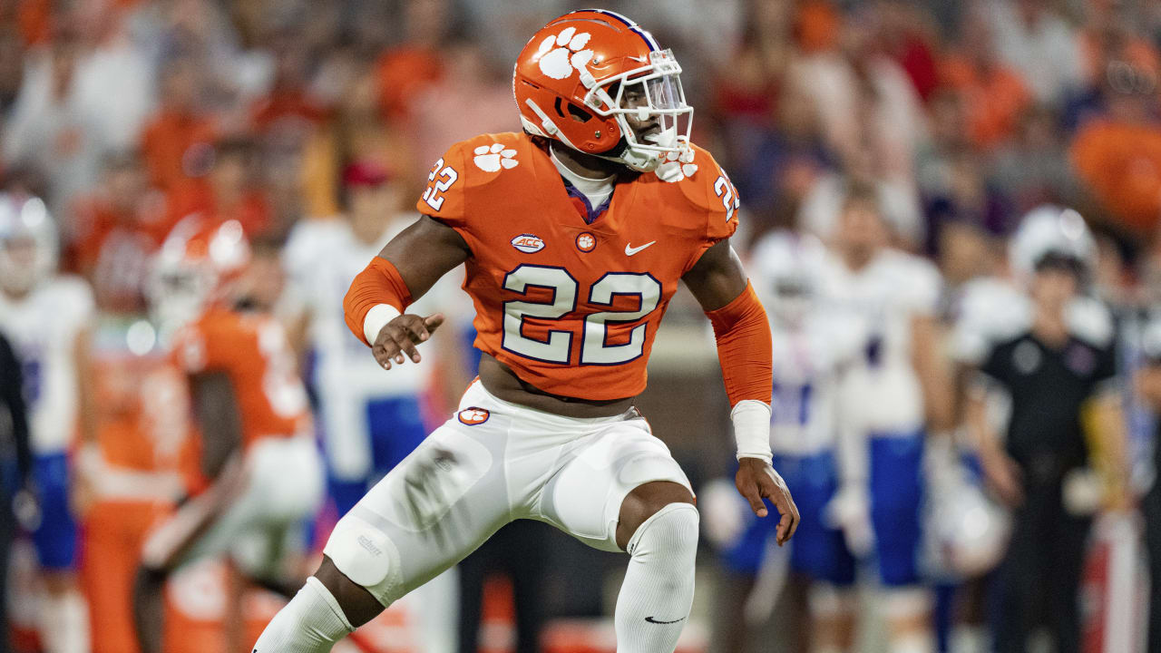 Breaking down linebacker Trenton Simpson's college highlights | 2023 ...