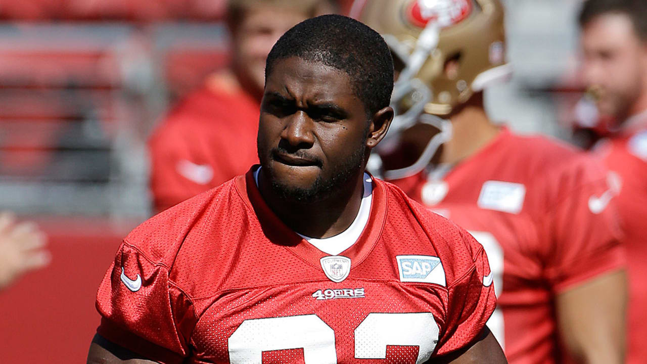 Niners' Reggie Bush suffers calf strain in victory