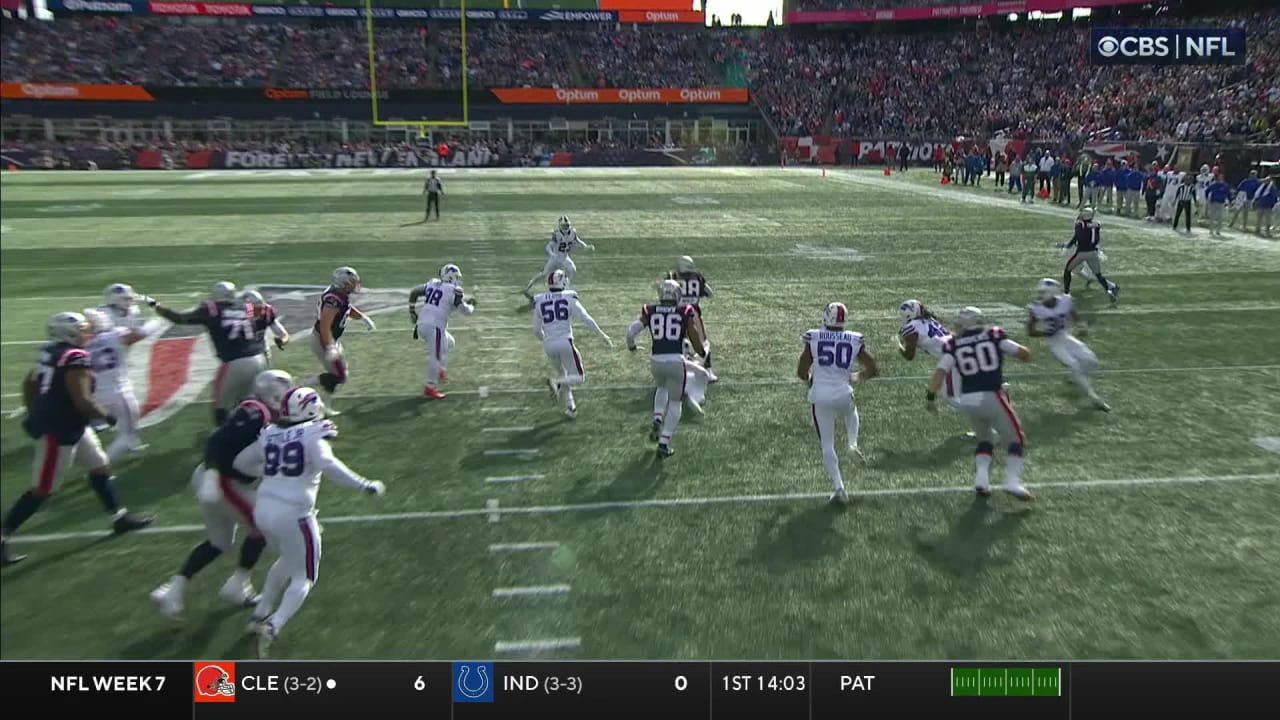 New England Patriots running back Rhamondre Stevenson looks shifty on ...