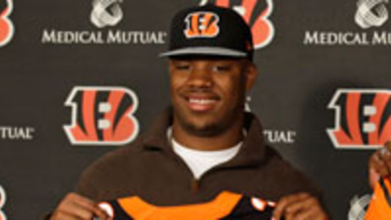 Jeremy Hill signs rookie deal with Cincinnati Bengals