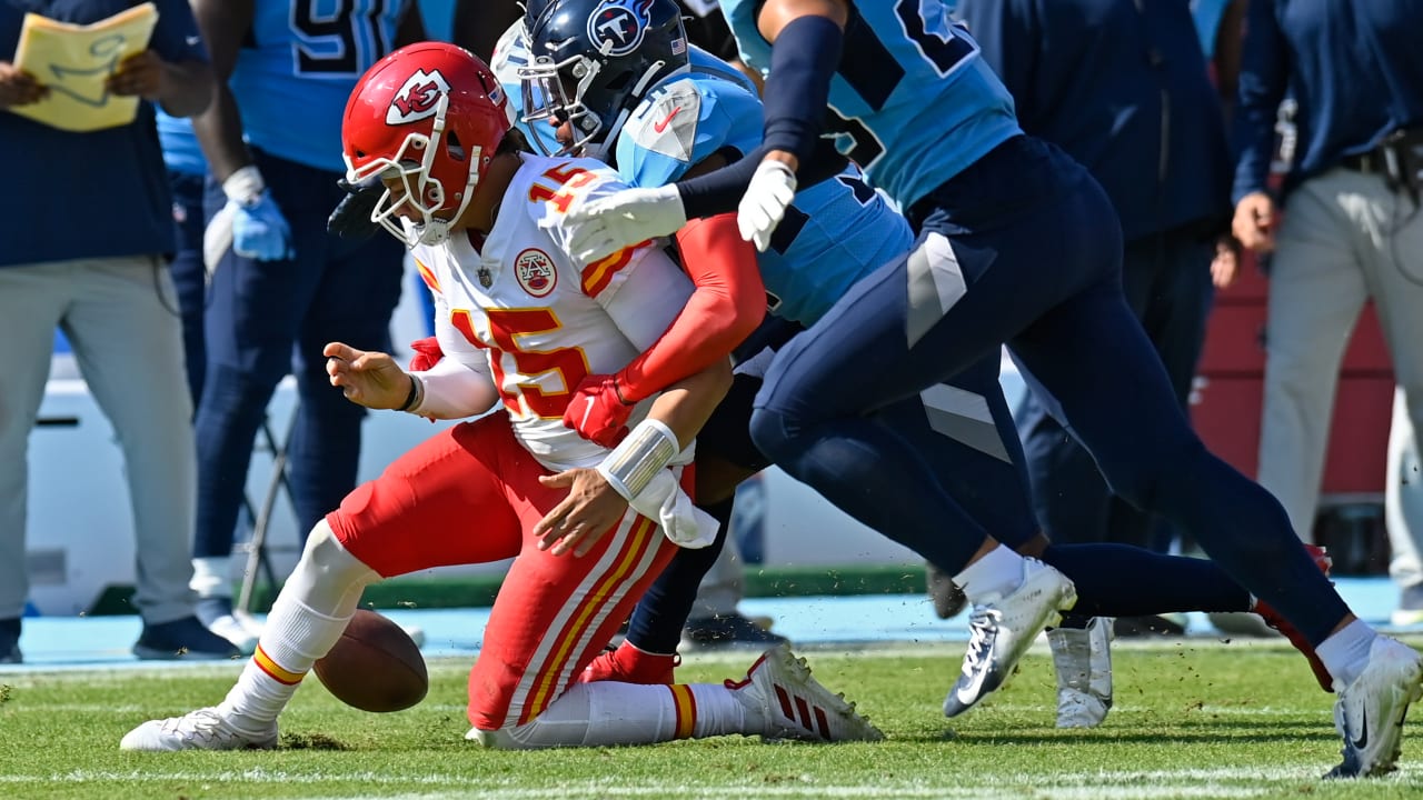Kansas City Chiefs quarterback Patrick Mahomes' speedy scramble ends ...