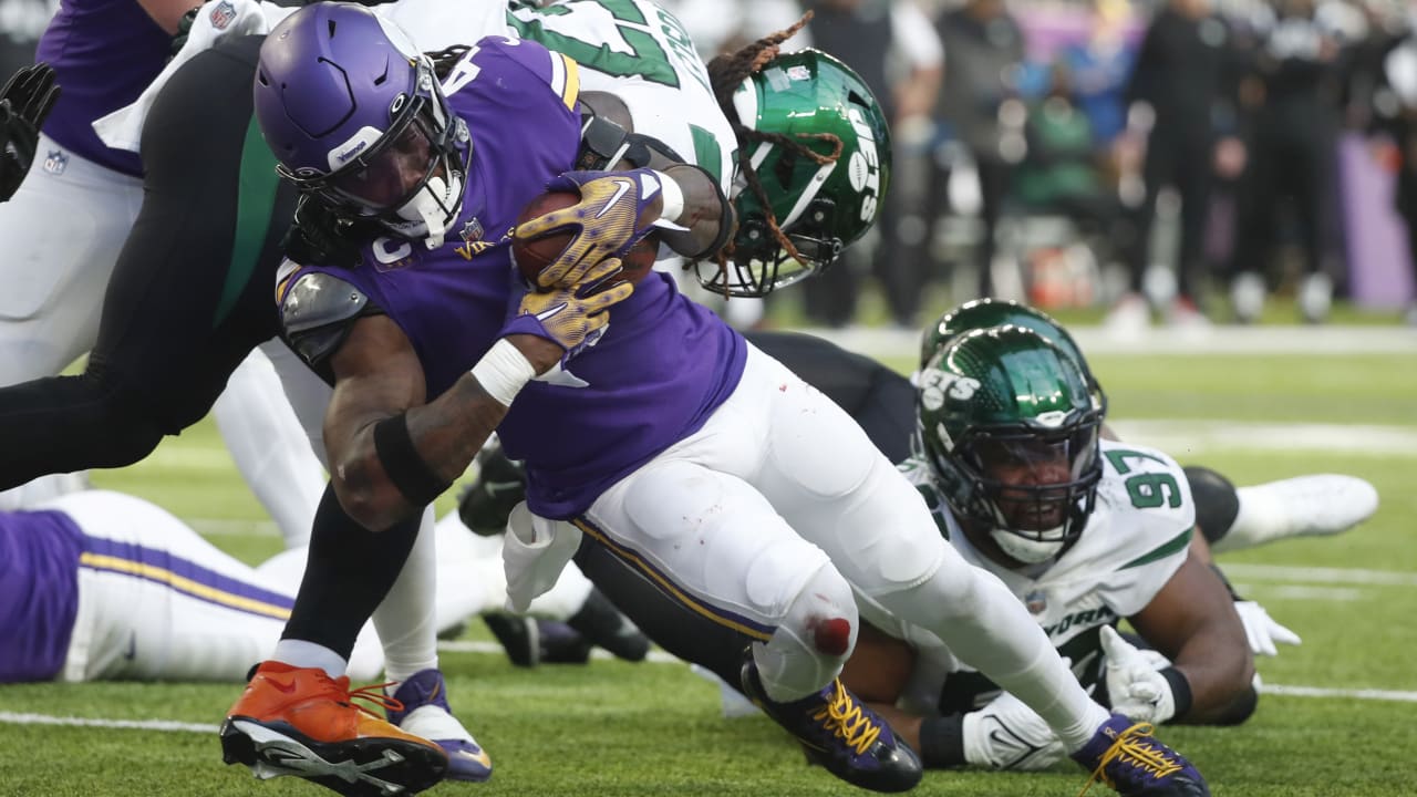 Minnesota Vikings running back Dalvin Cook locates running lane on 4 ...