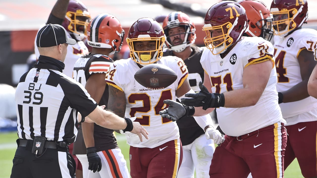 Washington Football Team running back Antonio Gibson rams his way in ...