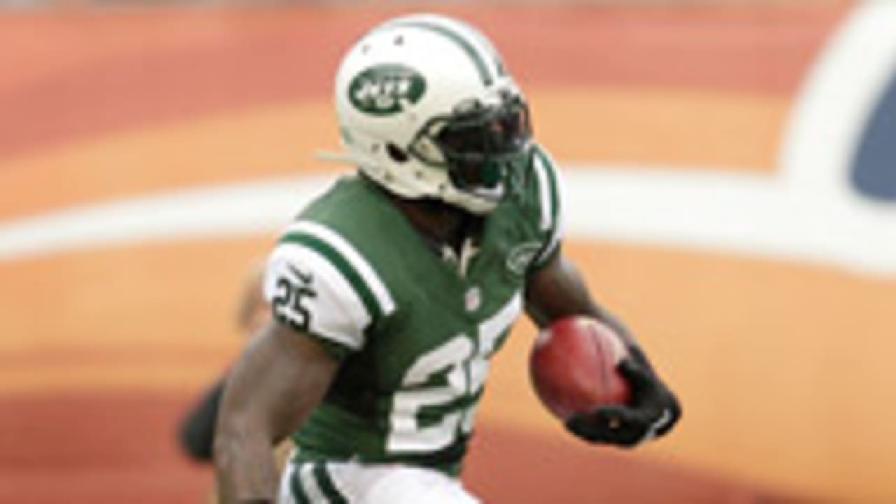 New York Jets' Joe McKnight moved to cornerback