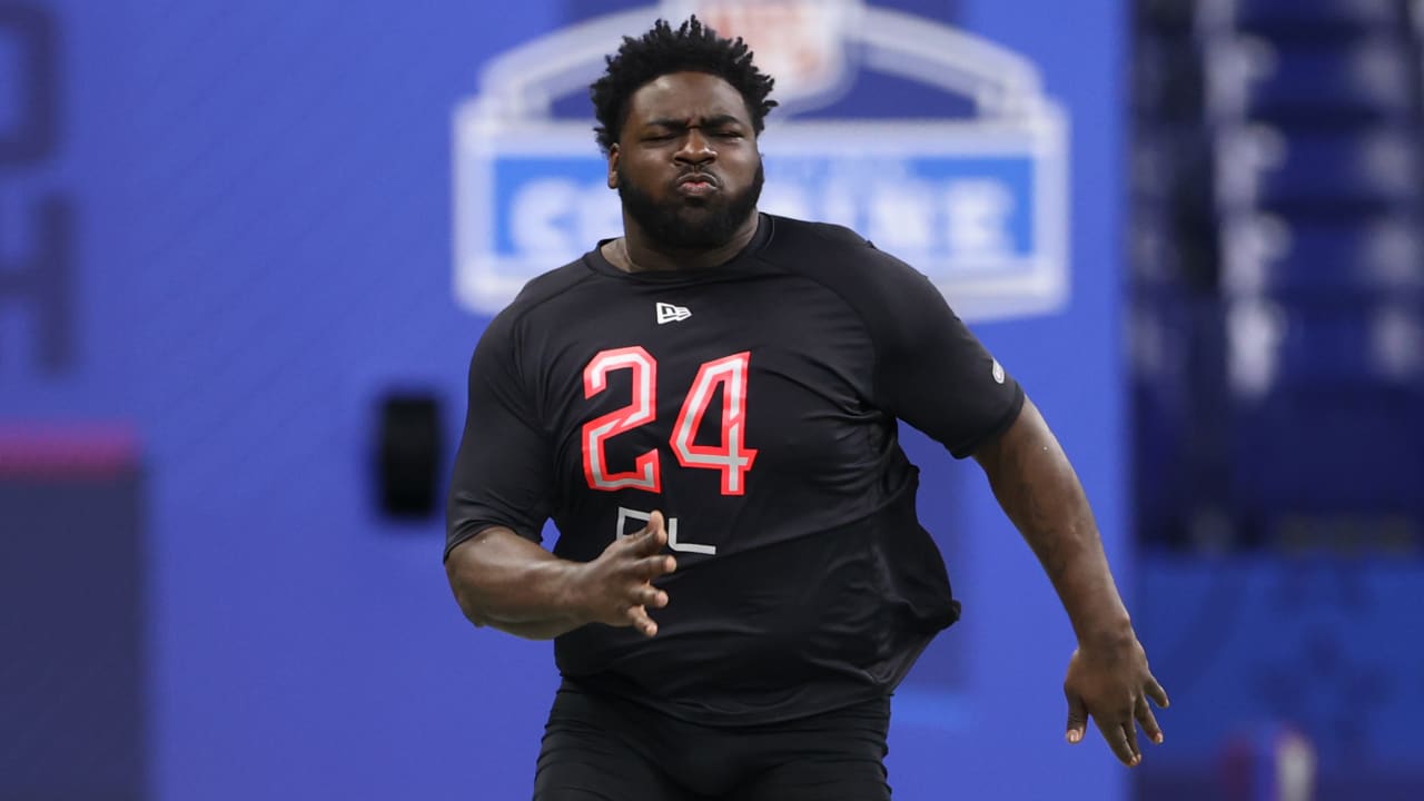 Defensive tackle Devonte Wyatt runs official 4.77-second 40-yard dash ...