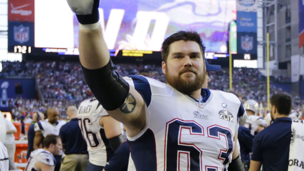 Longtime Patriots lineman Dan Connolly retires