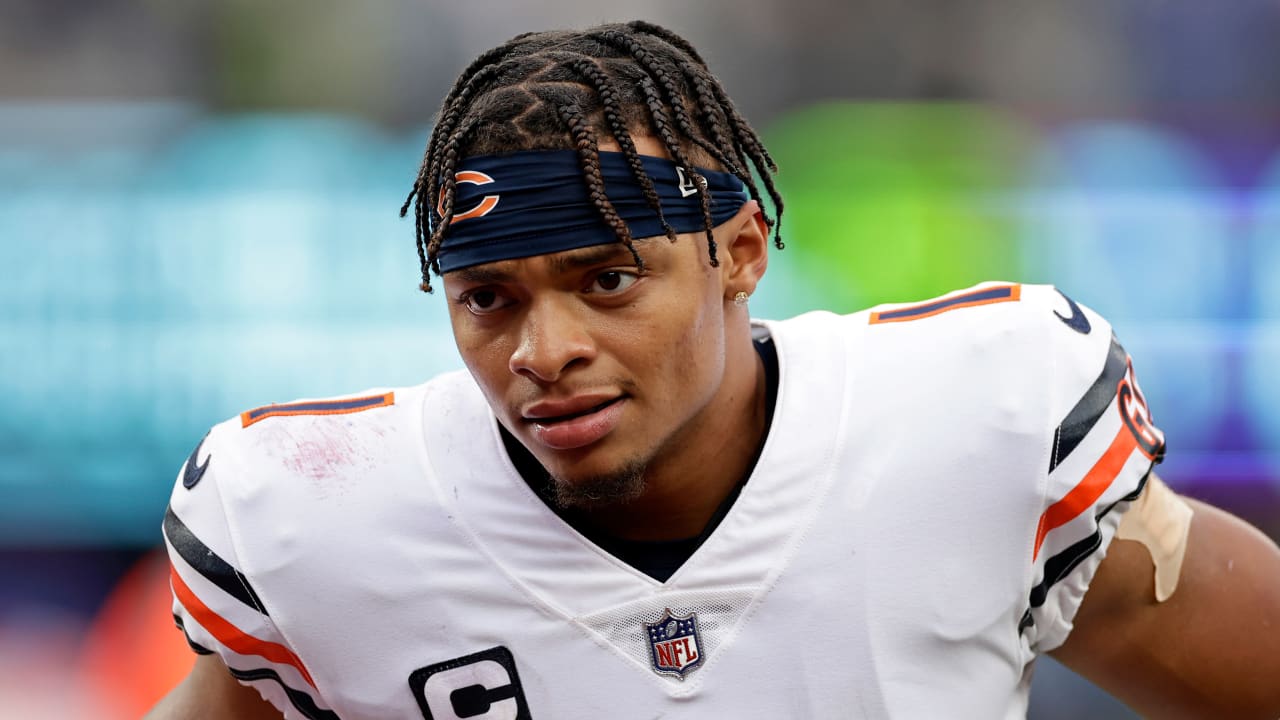 NFL Network's Stacey Dales: Chicago Bears quarterback Justin Fields ...