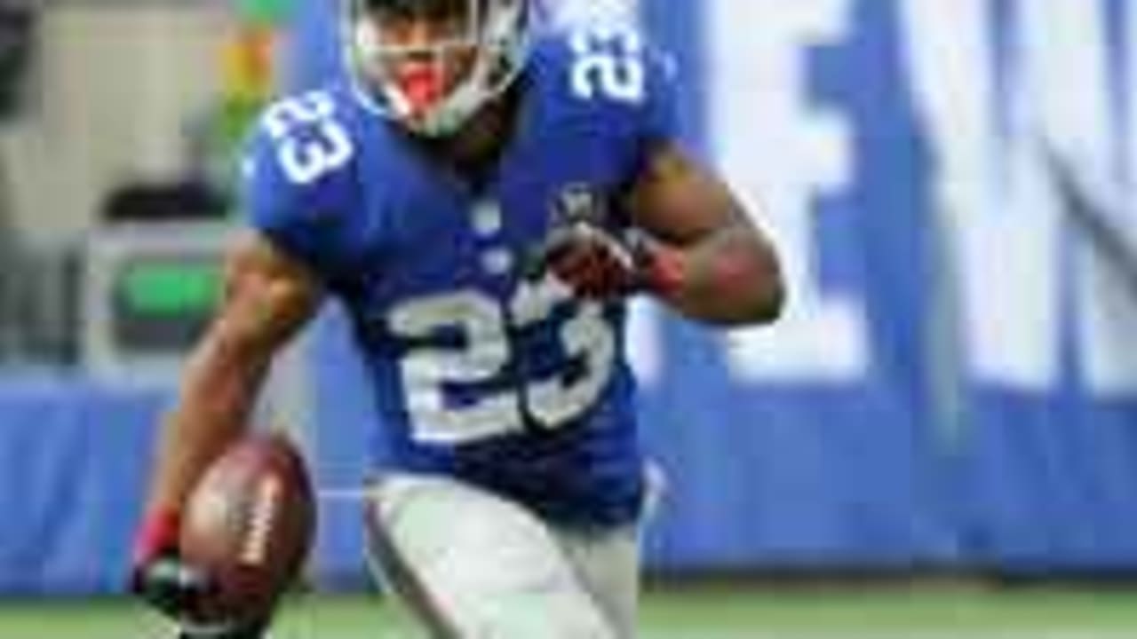 Rashad Jennings leads Giants to victory