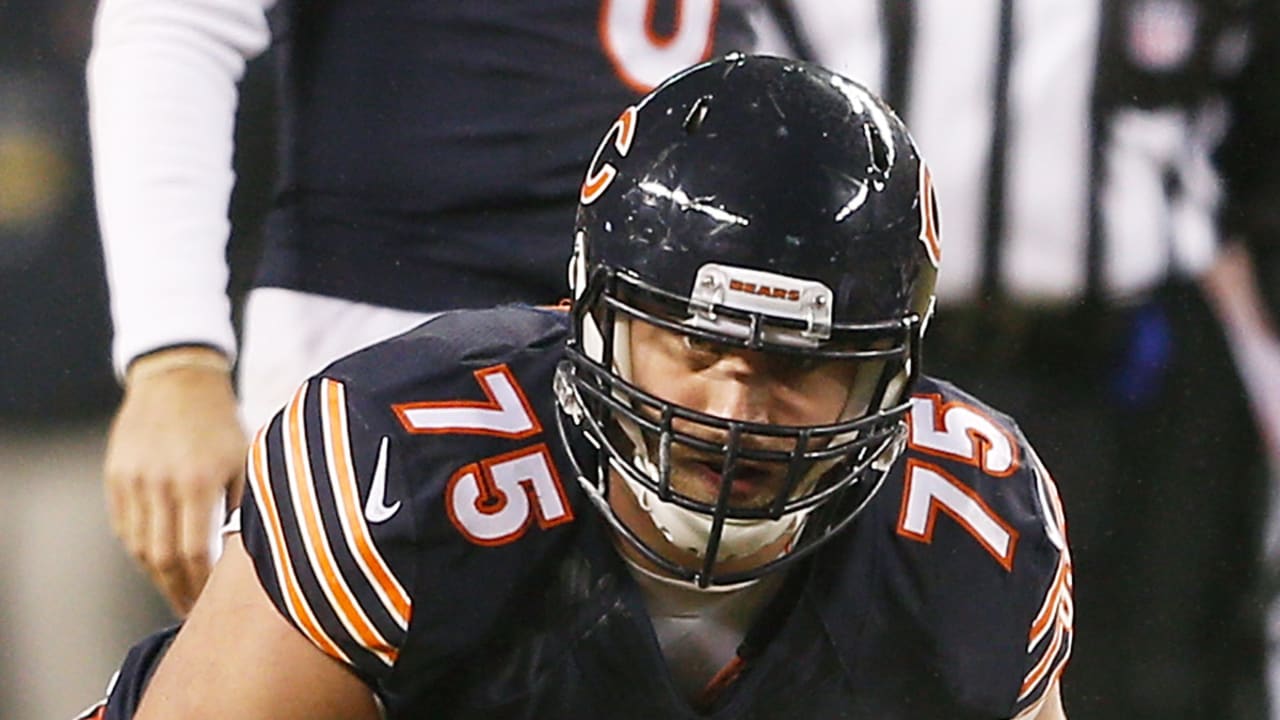 Will the Chicago Bears move Kyle Long to right tackle?