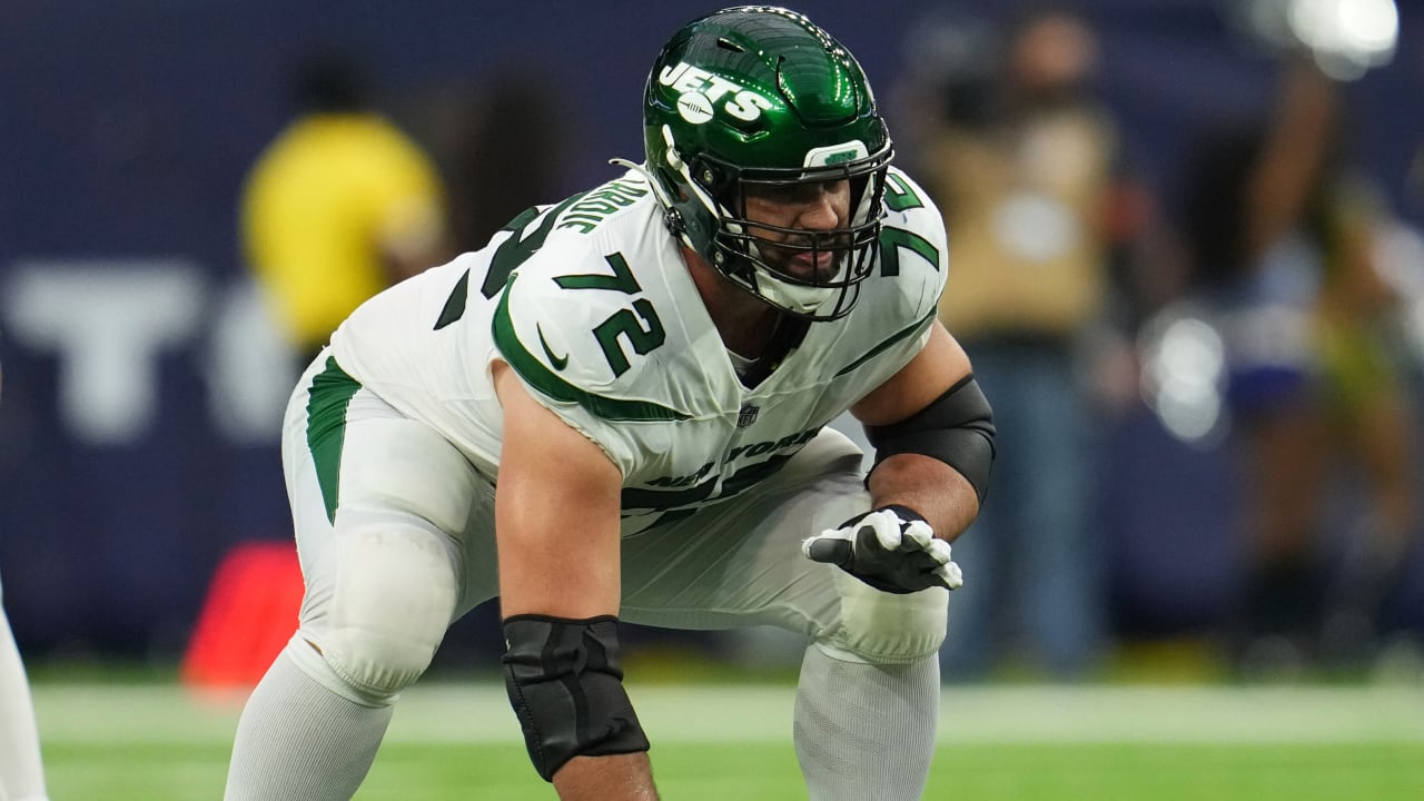 NFL Network Insider Ian Rapoport: New York Jets hosting free-agent ...