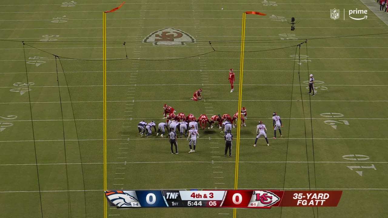 Kansas City Chiefs kicker Harrison Butker pierces a 35-yard field goal ...