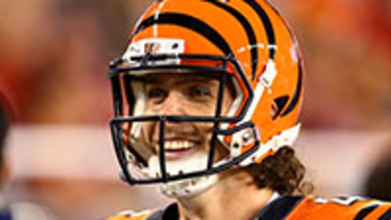 Cincinnati Bengals long snapper's son sings national anthem