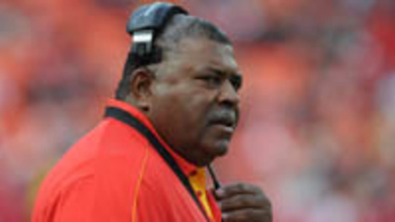 Kansas City Chiefs to play as scheduled Sunday