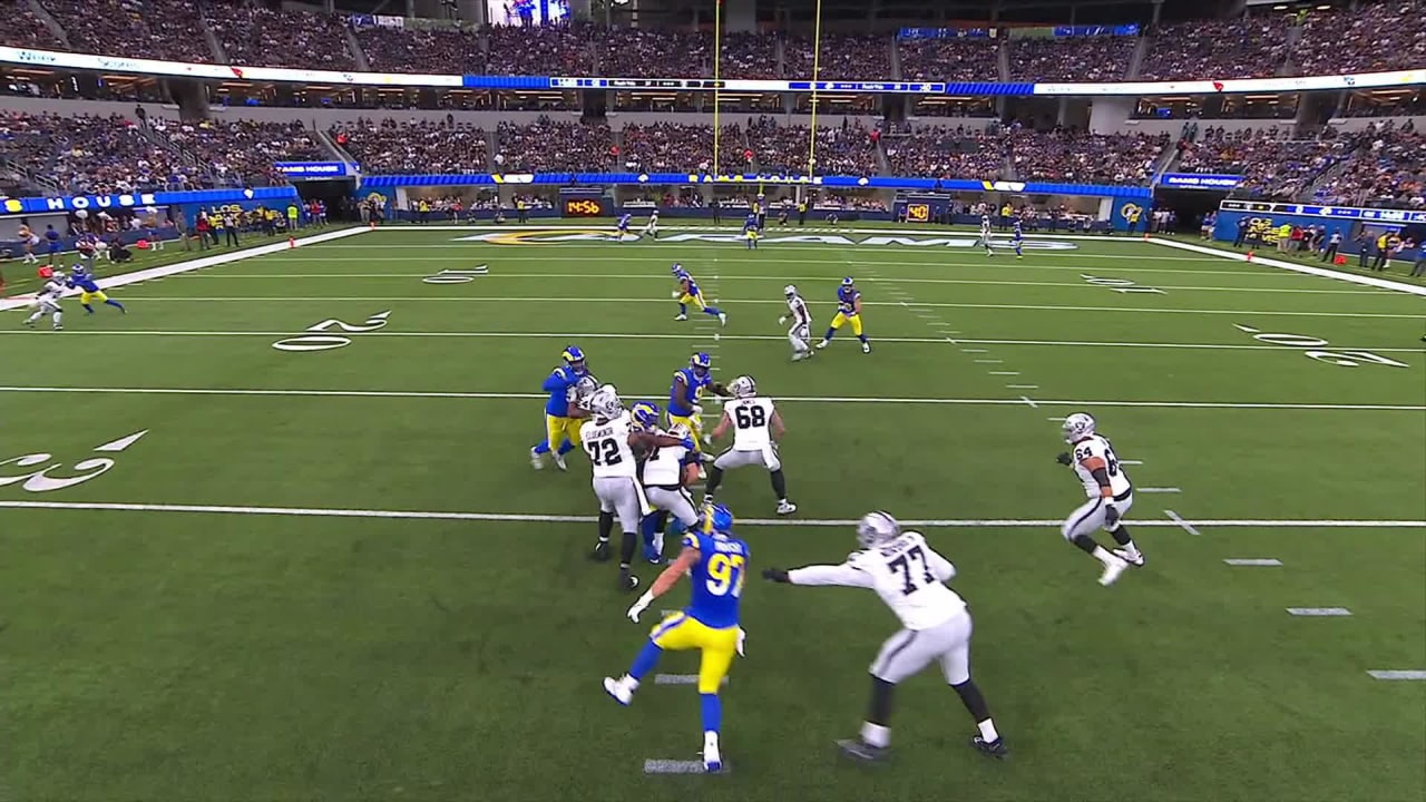 Los Angeles Rams outside linebacker Keir Thomas sacks Las Vegas Raiders ...