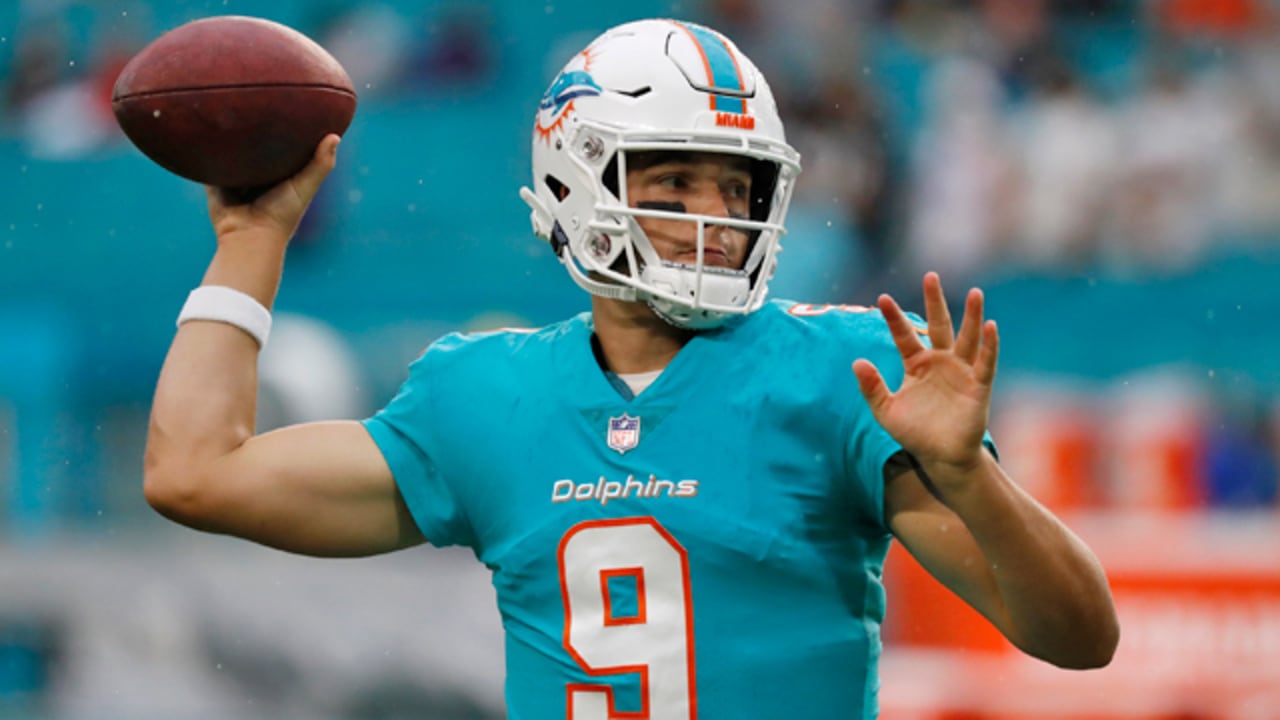 David Fales finds Rashawn Scott wide open for 38 yards