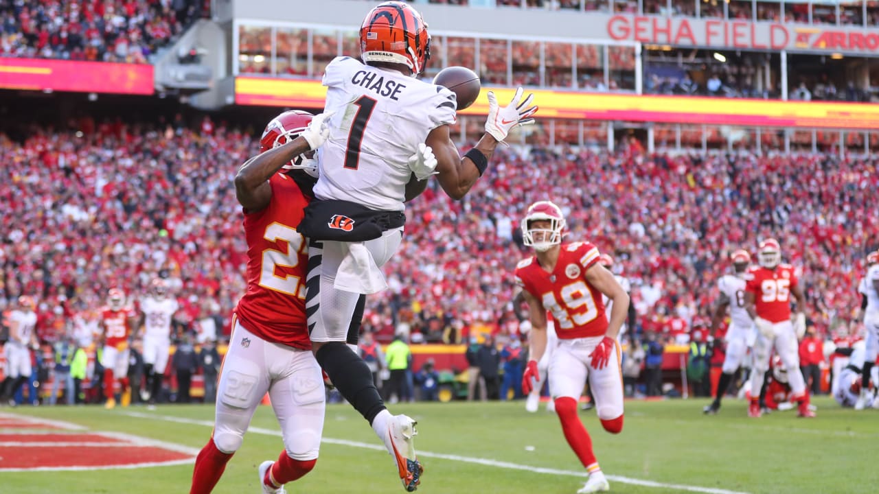 Cincinnati Bengals wide receiver Ja'Marr Chase gets up for third-down ...