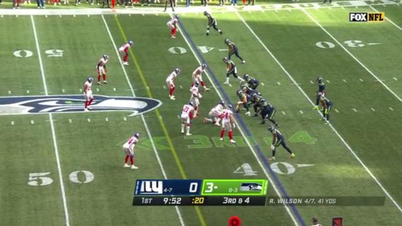 New York Giants rookie linebacker Tae Crowder chases down Russell ...